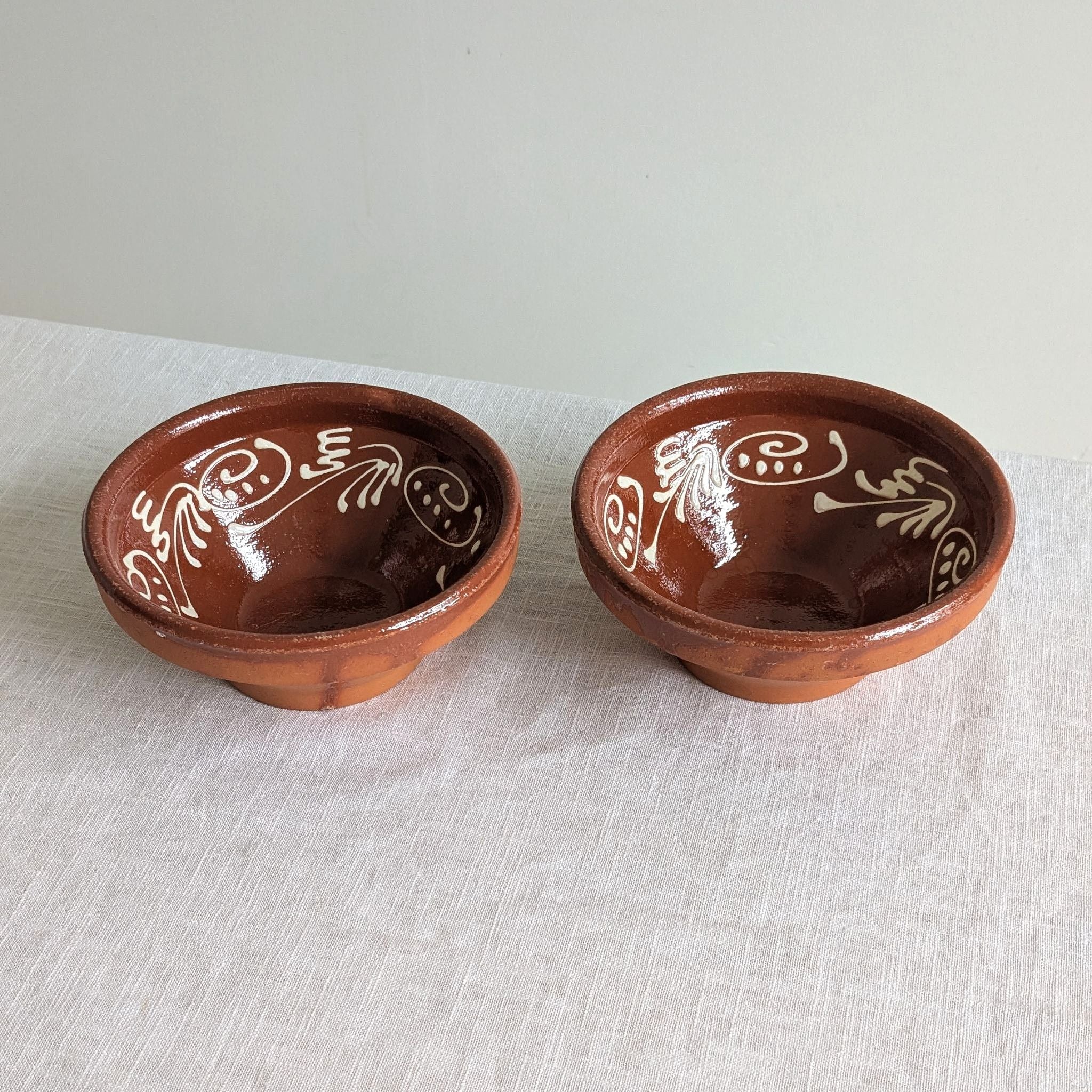 Vintage Spanish Terracotta Slipware Bowls, Aged & Rustic – Tiger & Iris